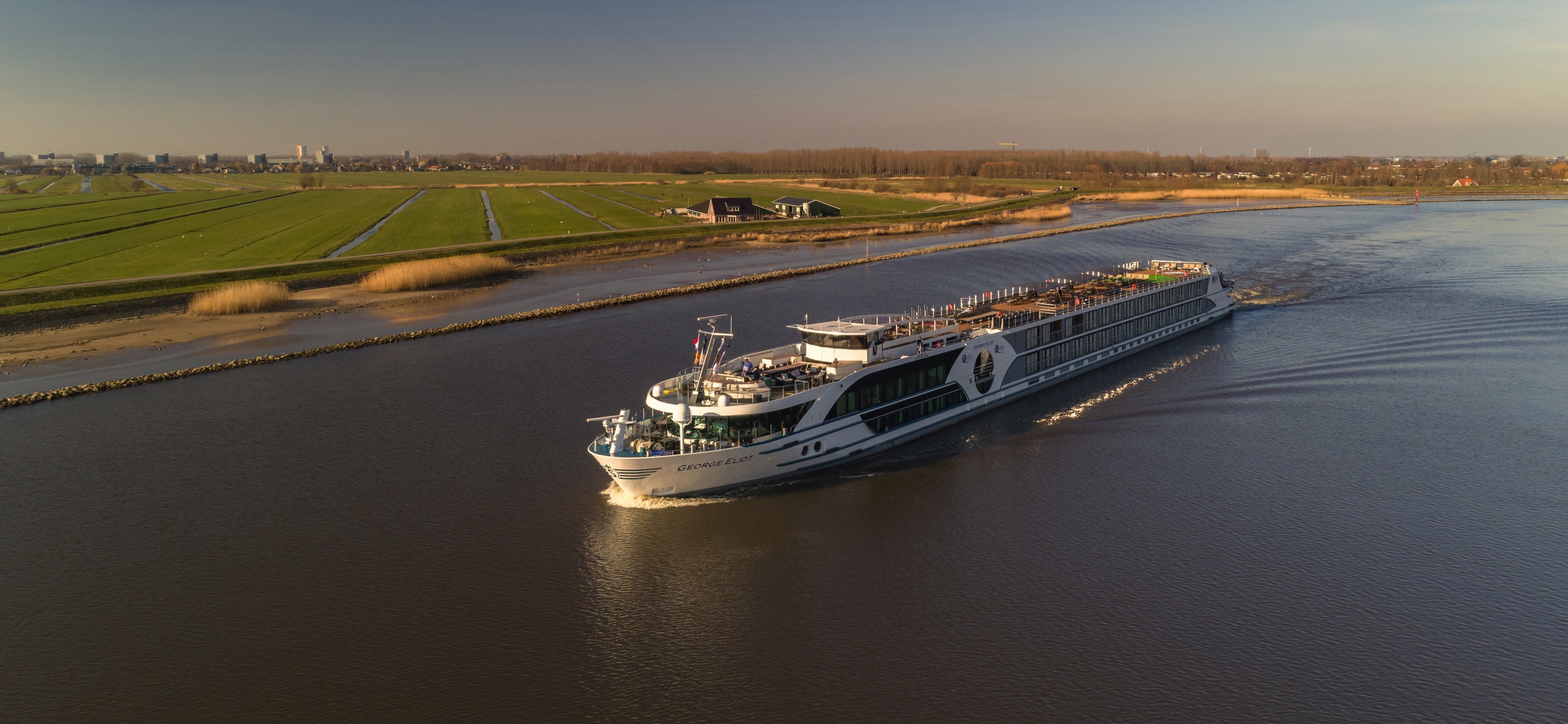 Amsterdam, Kinderdijk and the Dutch Bulbfields River Cruise for Solo ...